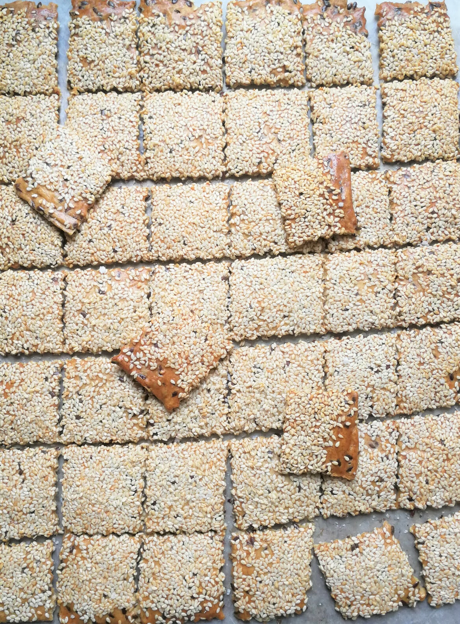 La cuisine d'ici et d'ISCA: Crackers aux graines de sésame & lin