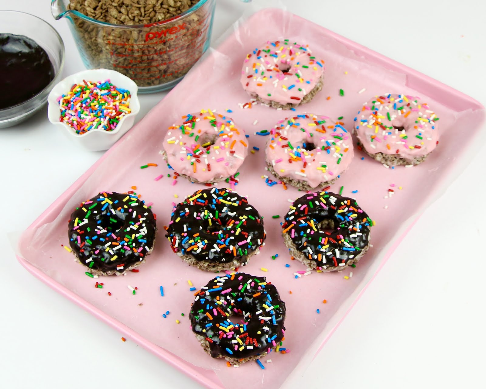 {VIDEO} Rice Krispies Treat Donuts - The Lindsay Ann