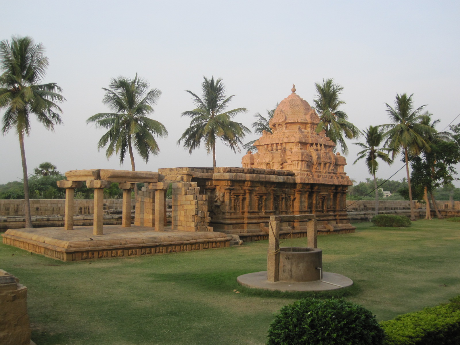 The Great Living Chola Temples