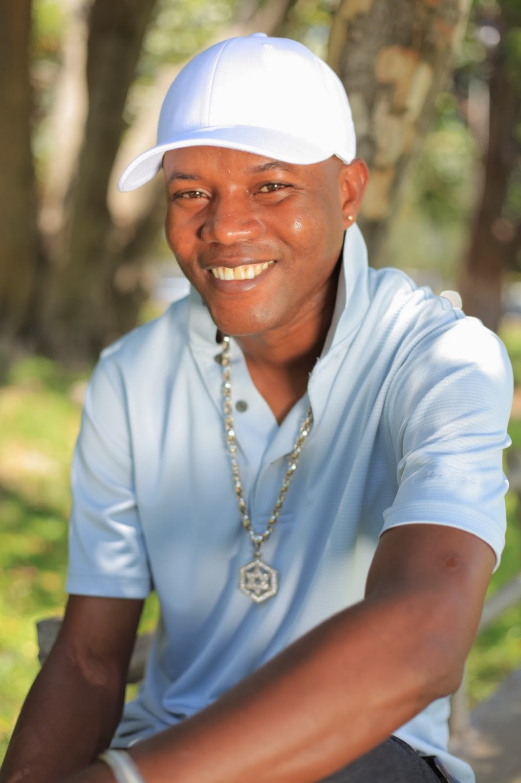 Reggaediscography: TERRY LINEN - DISCOGRAPHY: (Reggae Singer)