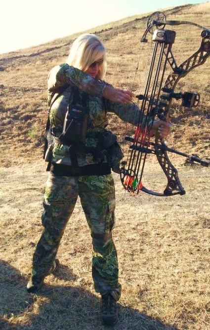 Dayna Fuller – Idol Features