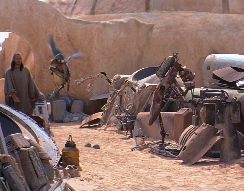 Photo of the Day - An EVA Pod From 2001: A Space Odyssey Makes It Way ...