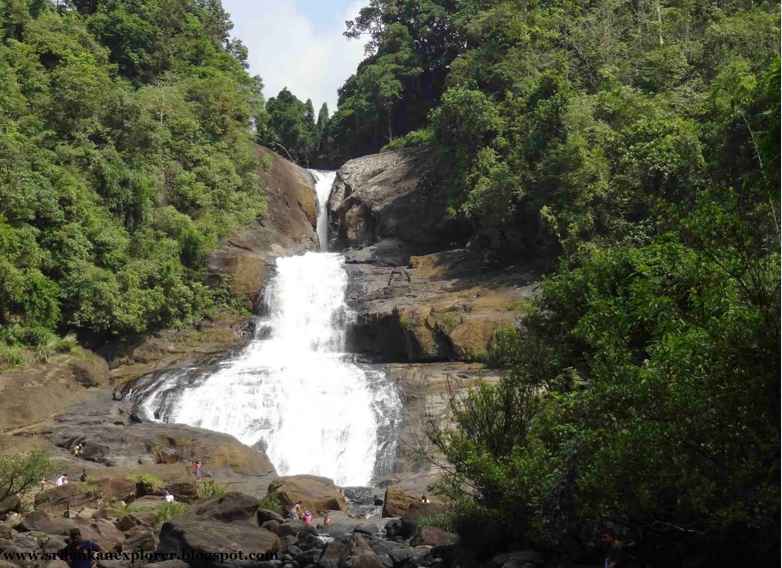Cascade of 'silvery-spray' in Bopath ella waterfall Sri Lanka. ~ Sri ...