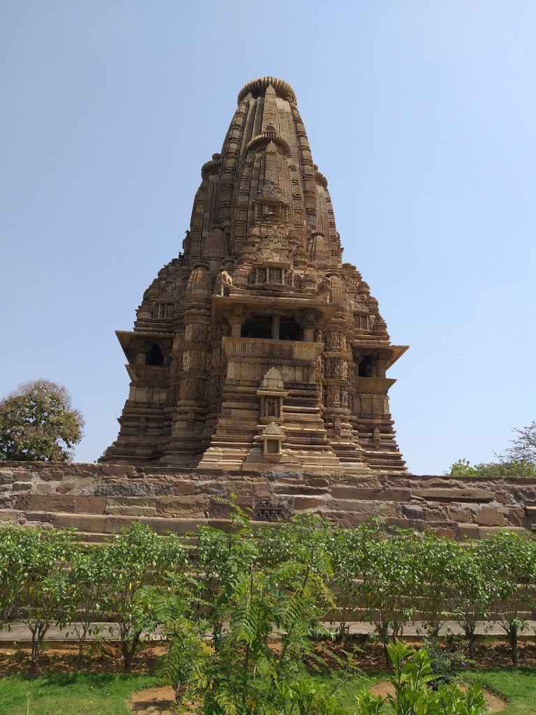 Hindu Temples of India: Vishwanatha Temple, Khajuraho – The Temple