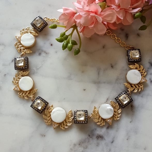 Statement stone necklace