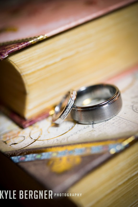 Kyle Bergner Photography: WEDDINGS! Courtney and Andrew at the Vandiver Inn
