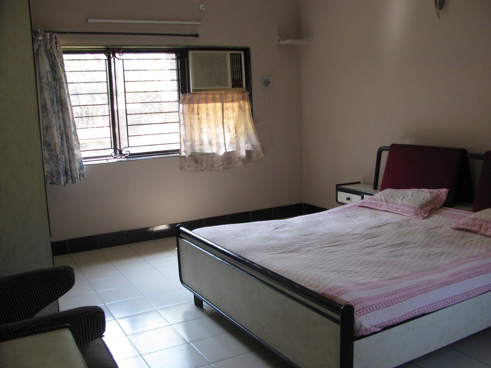 Doshi House at Khandala: ROOMS - Ground Level Bedroom