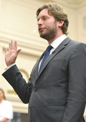 THE BROWNSVILLE OBSERVER : Impressions of Cesar de Leon's Brief, Self ...