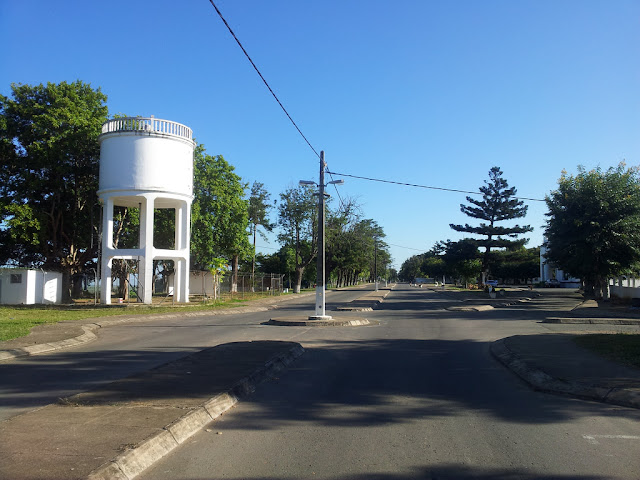 Vila da Manhiça no distrito de Lourenço Marques - edifícios dos anos 40 ...