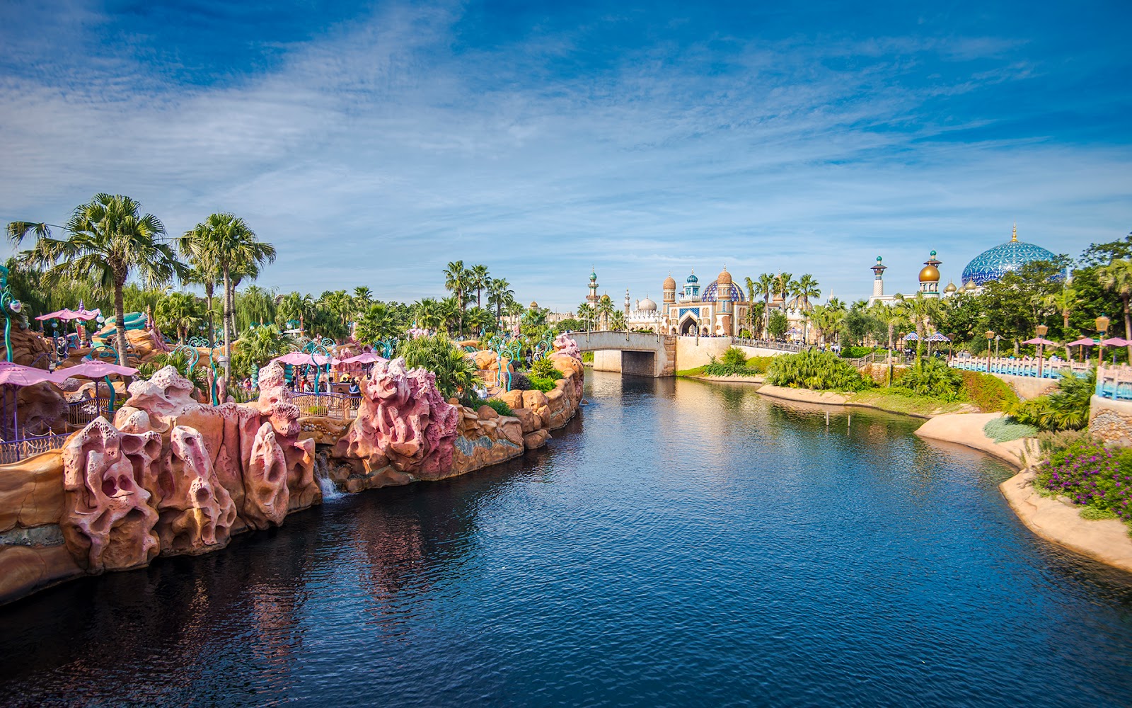 Between Mermaids and Arabia