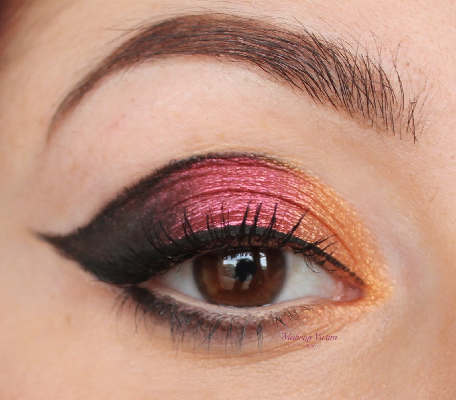 Make-Up | Eyes On Fire Make-Up Look ~ Makeup Victim
