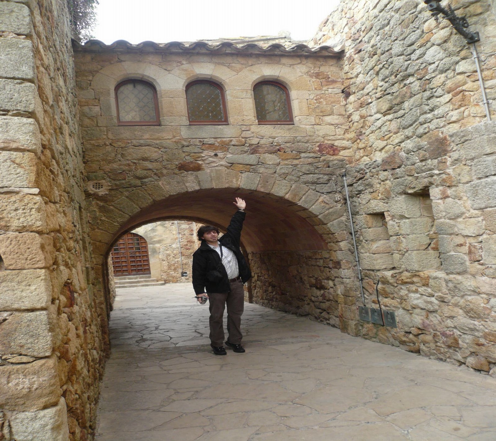 Rosas: Pals-Peratallada- Monels-Girona