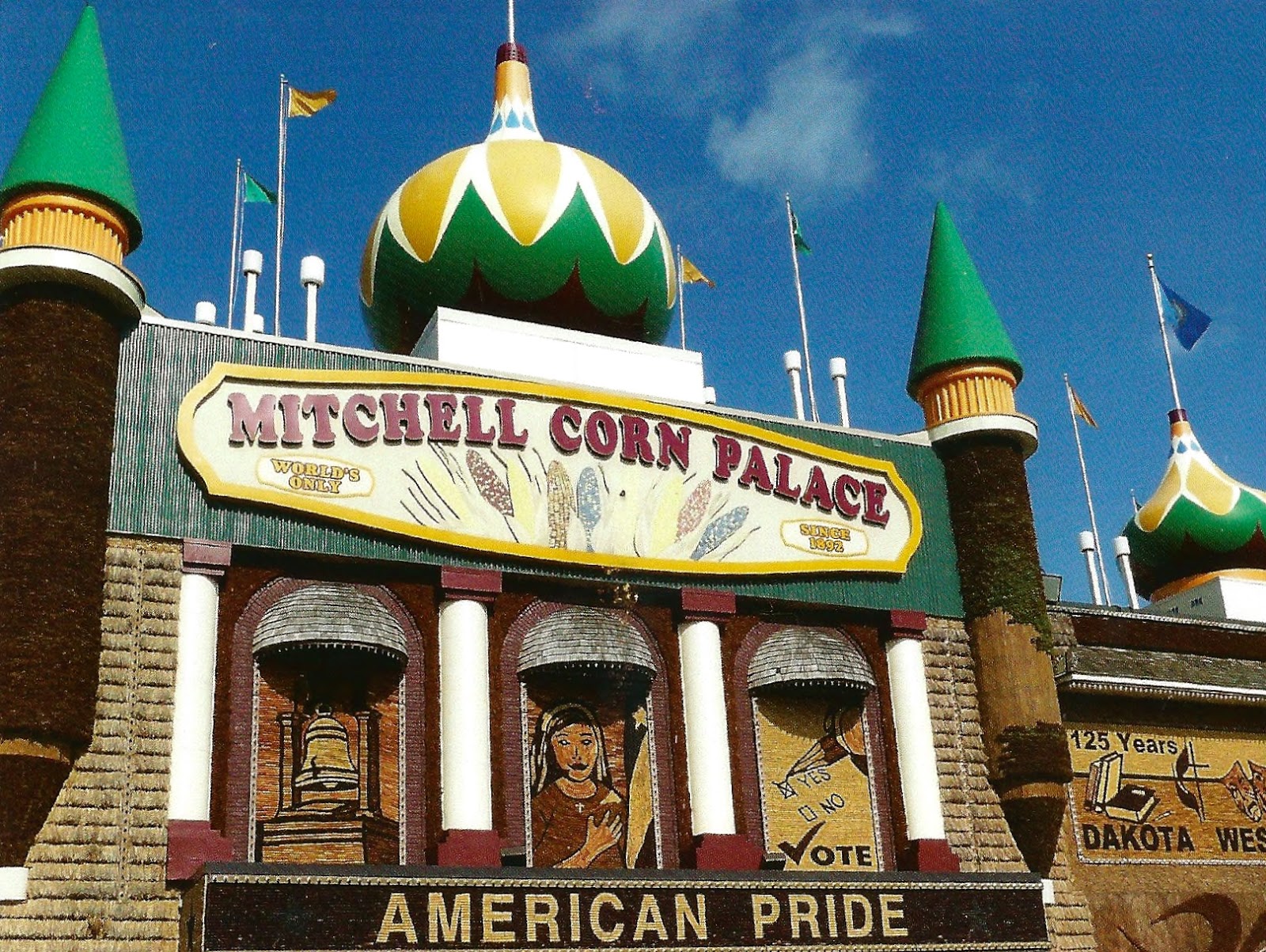 My Favorite Views: South Dakota - Mitchell Corn Palace 2015, South ...