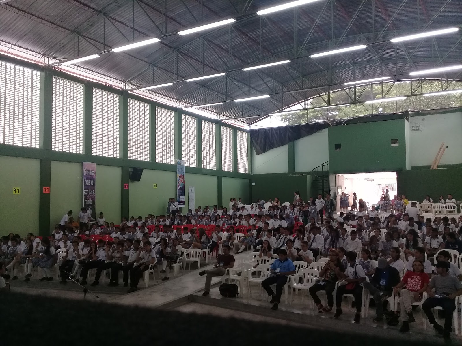 ISMAEL PERDOMO BORRERO AREA DE "FILOSOFIA"