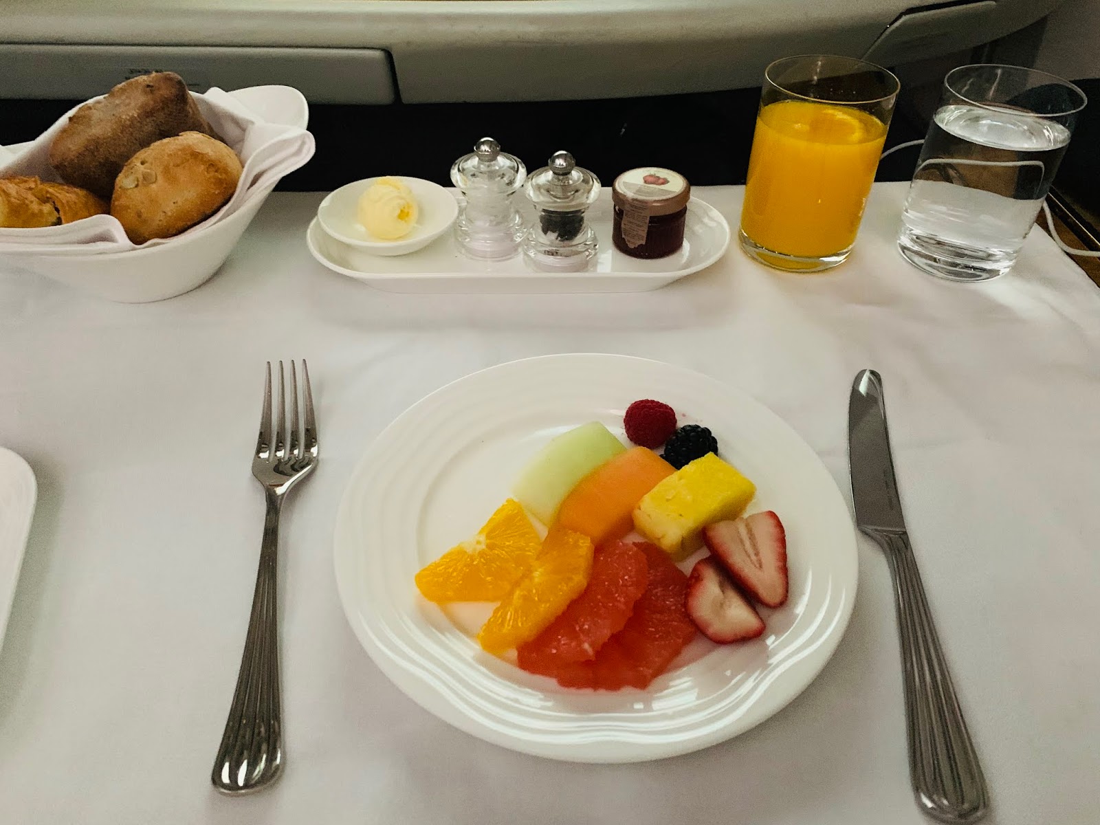 Review: Emirates EK210 First Class Boeing 777-300ER Newark to Athens ...