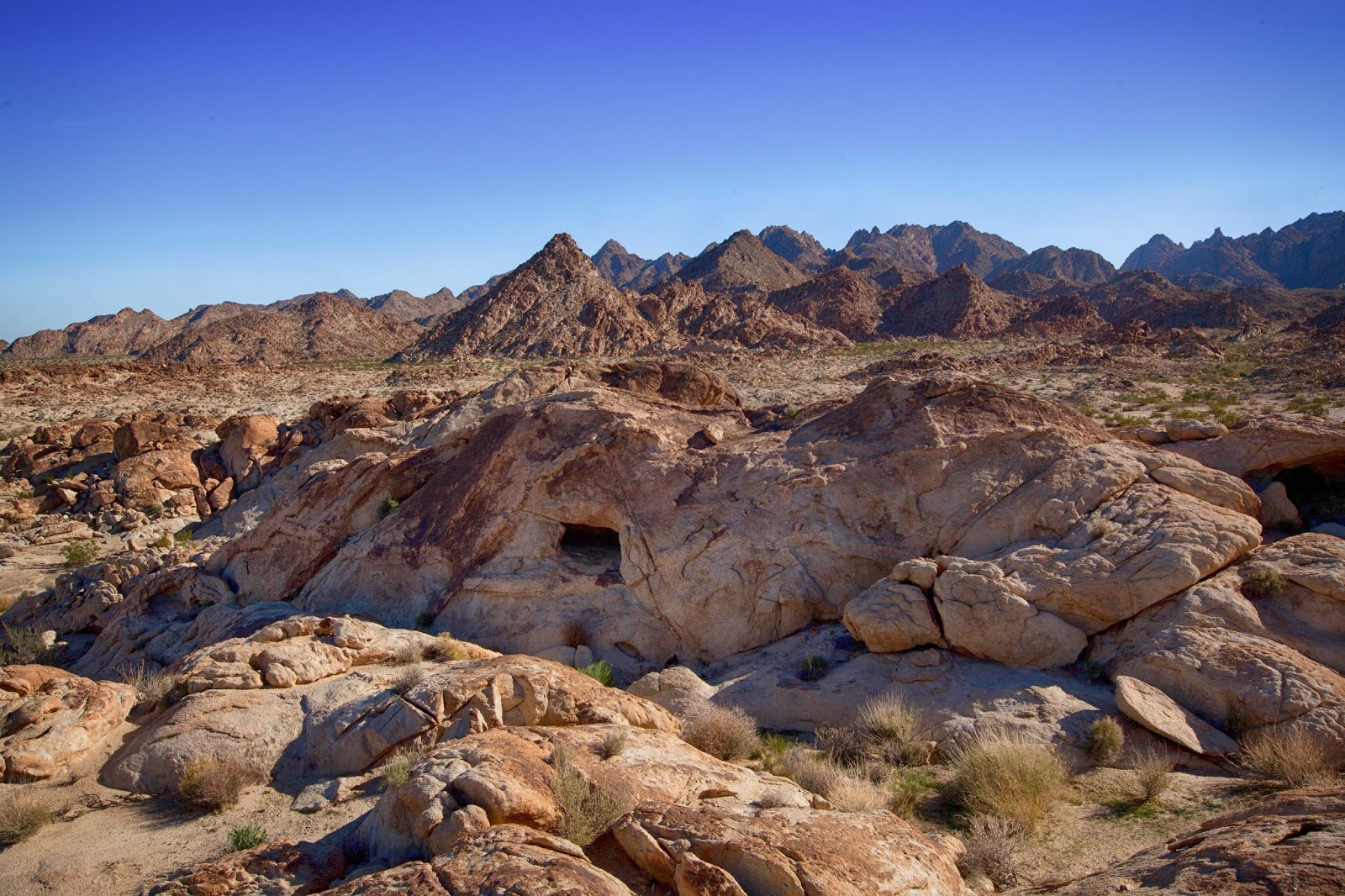 Spare Parts and Pics: Shadow Arch