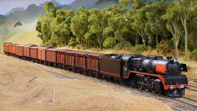 Eureka Models: R Class Movements