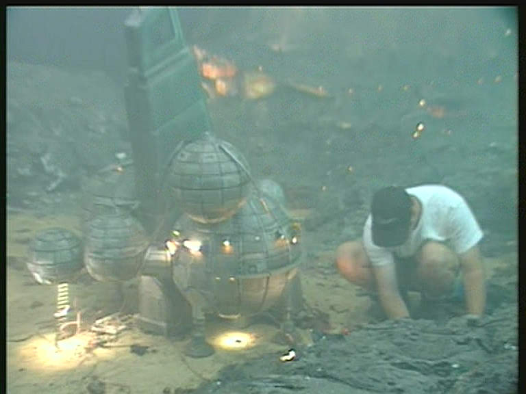 model ships in the cinema: Sphere 1998