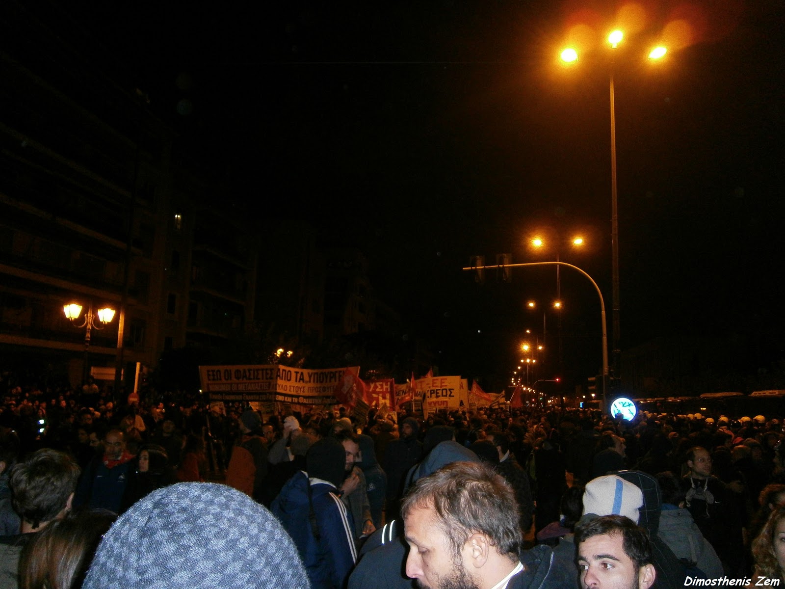 Social-Revolution: Πολυτεχνείο Πορεια και Σύγκρουσεις με τα ΜΑΤ 17 ...