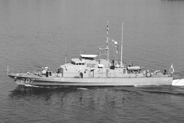 G.GYSSELS SHIPCOLLECTION: HMAS LAUNCESTON P 207