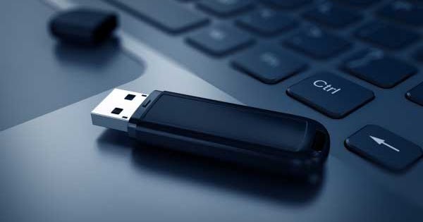 Computer Desain : Cara Membuat Bootable Flashdisk Tanpa Aplikasi
