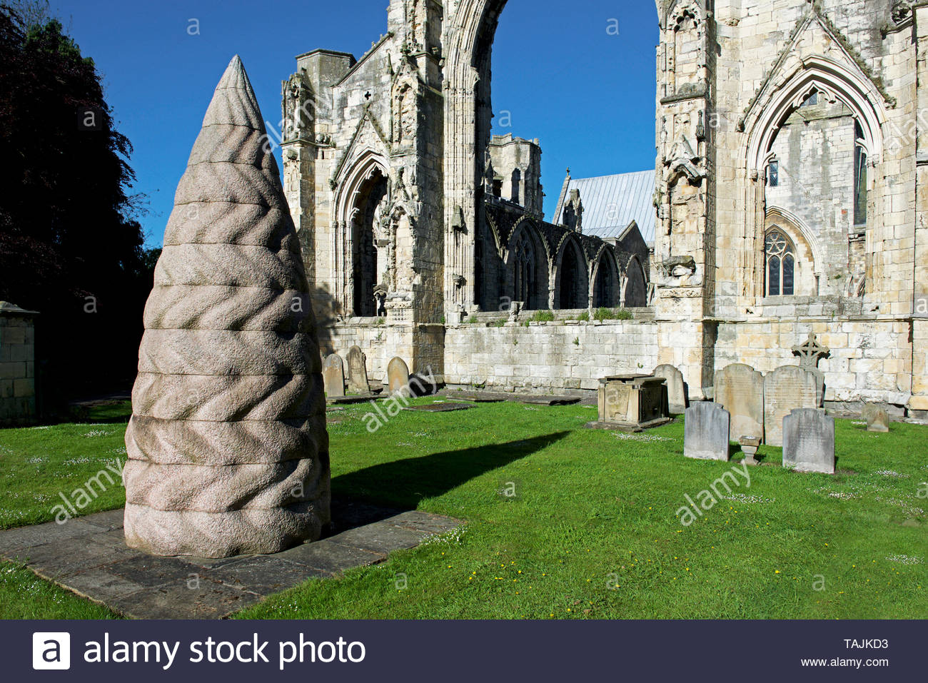 Broken Cloud: Howden Minster...