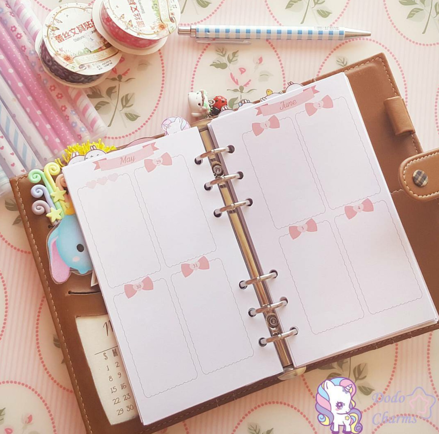 Dodo Charms: Bow weekly layout