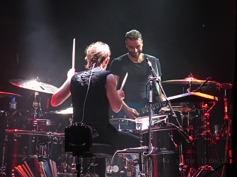 MUSE : [photos] MUSE_12 December 2015 - KEY ARENA :: SEATTLE, WASHINGTON