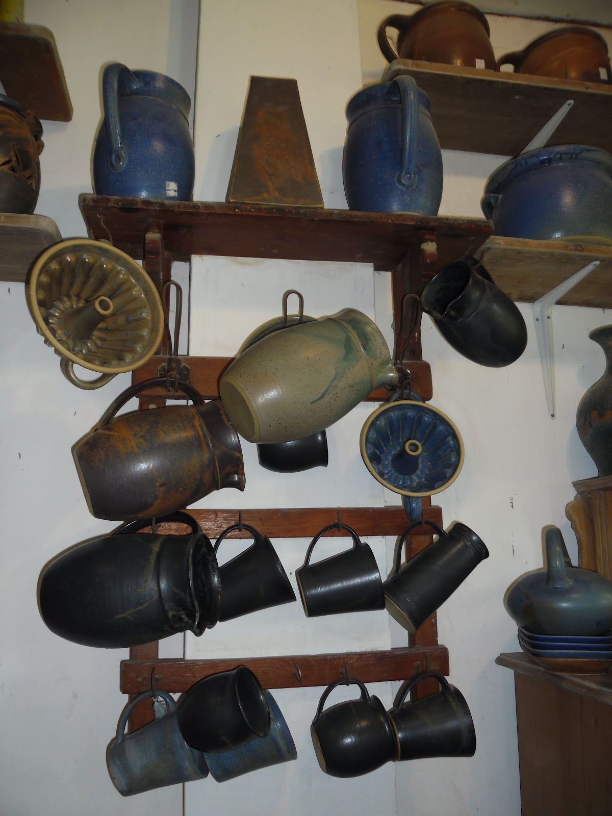 Lea Laddle: Cagayan de Oro: THE STONEWARE POTTERY