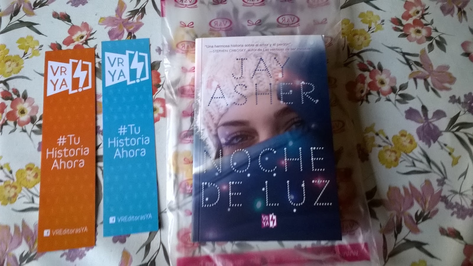 Sol de Echesortu: Reseña: Noche de luz (Jay Asher)