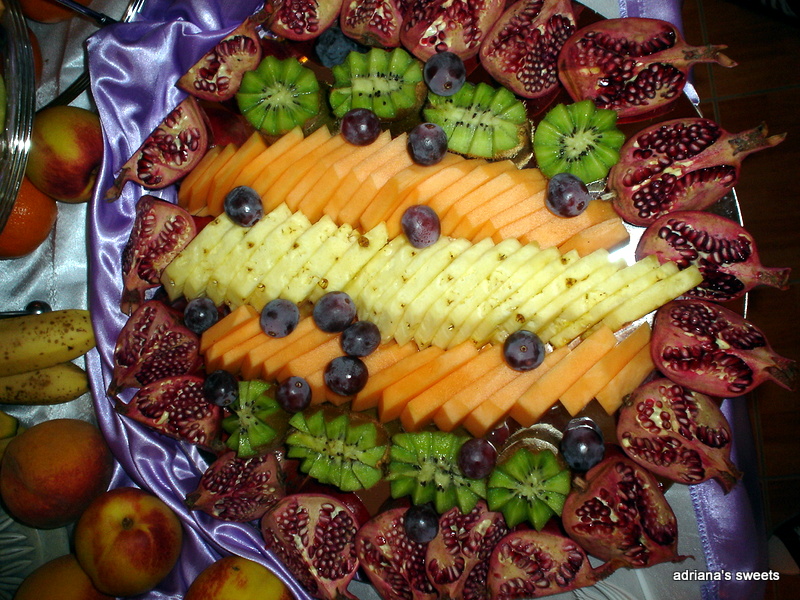 Adriana retete culinare: aranjamente fructe, decor fructe, masa fructe ...