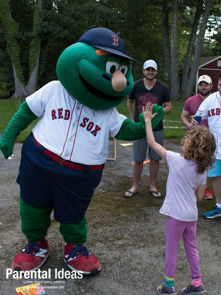 Parental Ideas: A fun 1st birthday party with Wally, the Red Sox Mascot