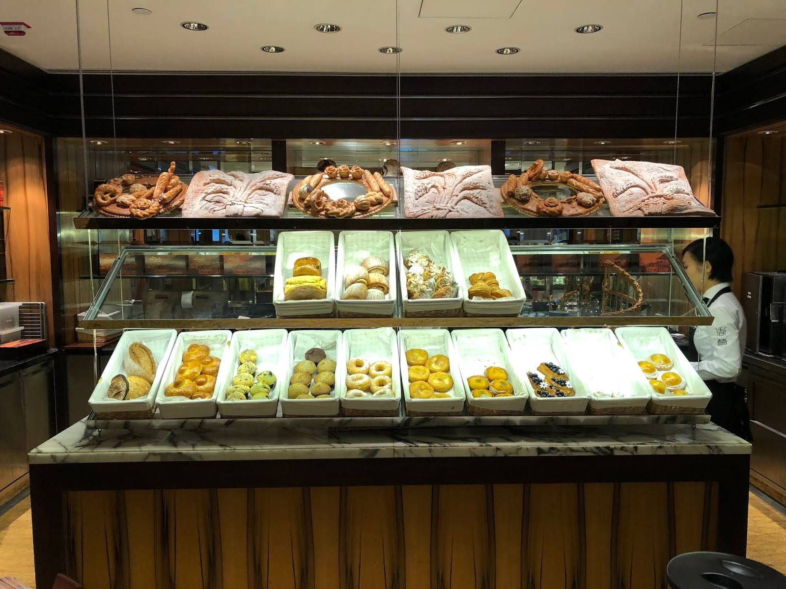 The Mandarin Cake Shop (Hong Kong, CHINA) ★★★☆☆ | A traveling foodie's ...