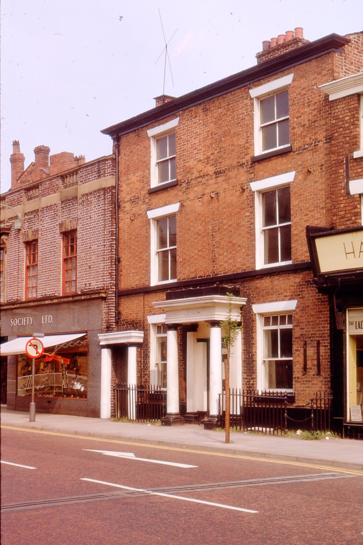 Chorley's Inns and Taverns: Commercial Hotel