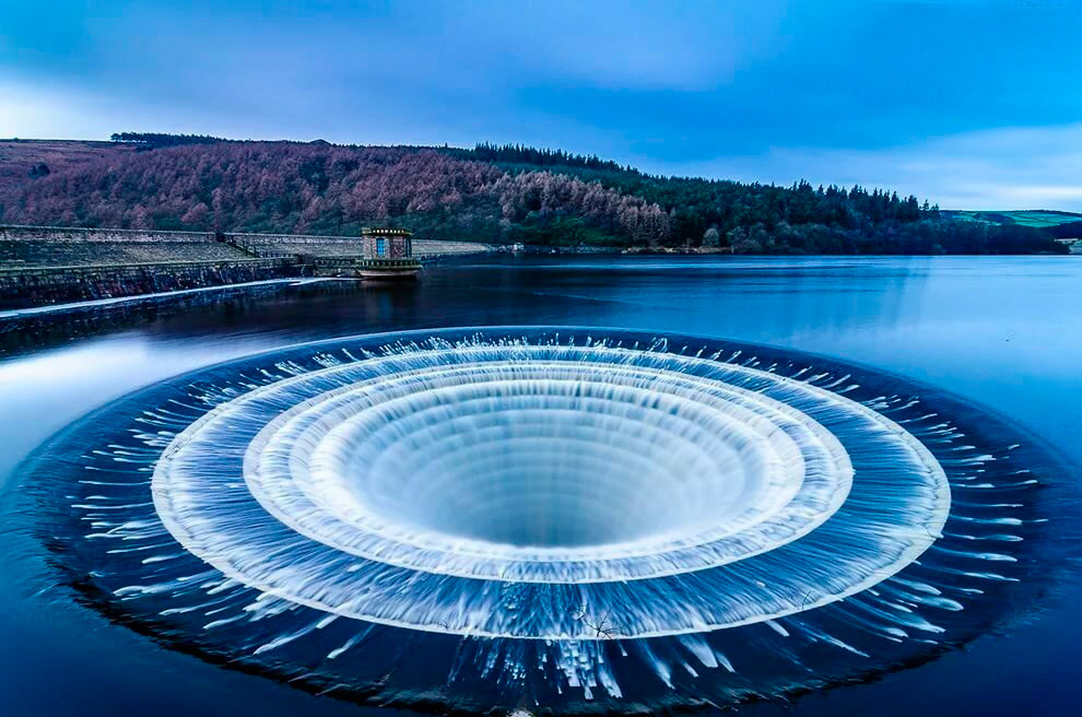 Chingum — Discover Curiosities: Ladybower Reservoir | Derbyshire England Chingum — Discover Curiosities: Ladybower Reservoir | Derbyshire England