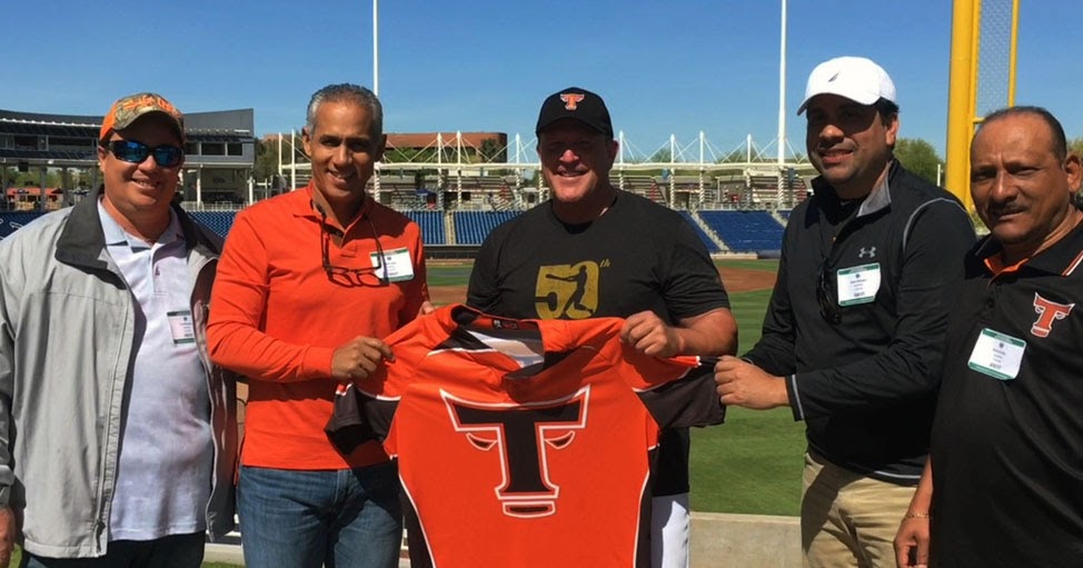 LO QUE PASO HOY: Toros nombran a Pat Murphy como manager