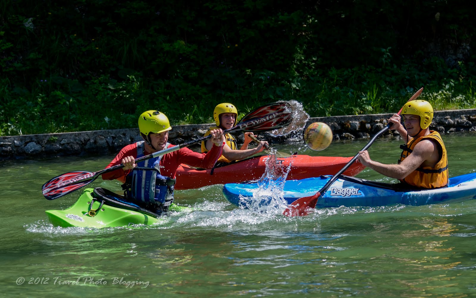 Travel Photo Blogging: Introduction to Kayaking