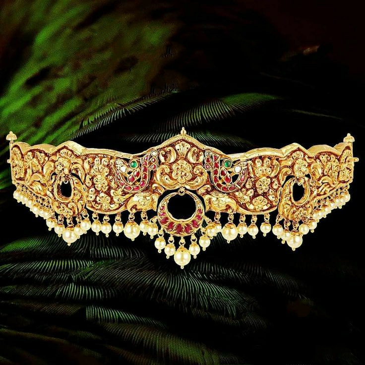 Designer golden vaddanam