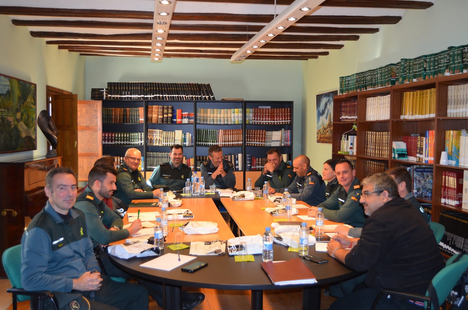 Centro de Estudios Borjanos: Importante reunión de la Guardia Civil en la Casa de Aguilar