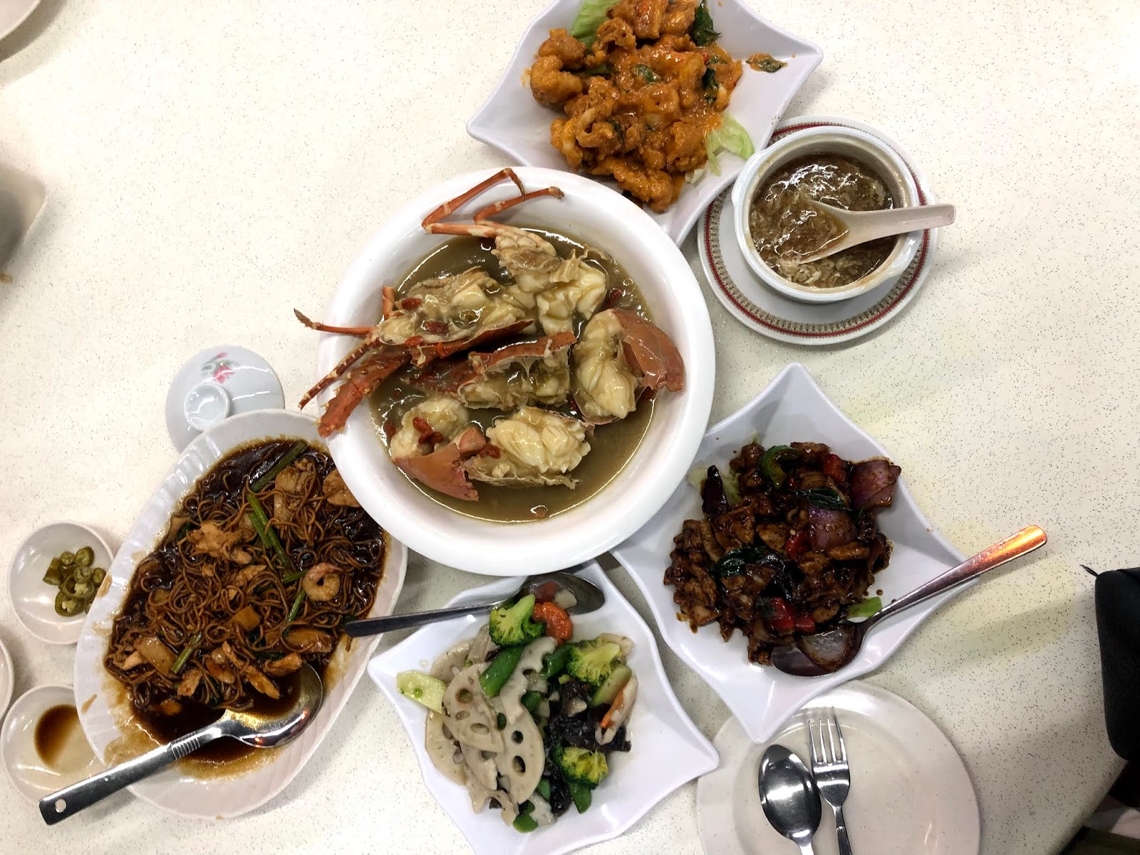 Desaru Restaurant Super Lobster Review 四灣島 龍皇海鲜楼 | OUR TRAVEL ITINERARY