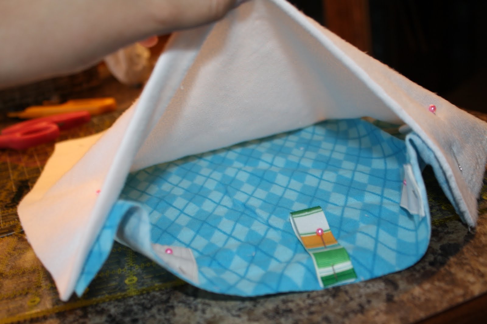 I wish I was Martha: How to make a taggie!