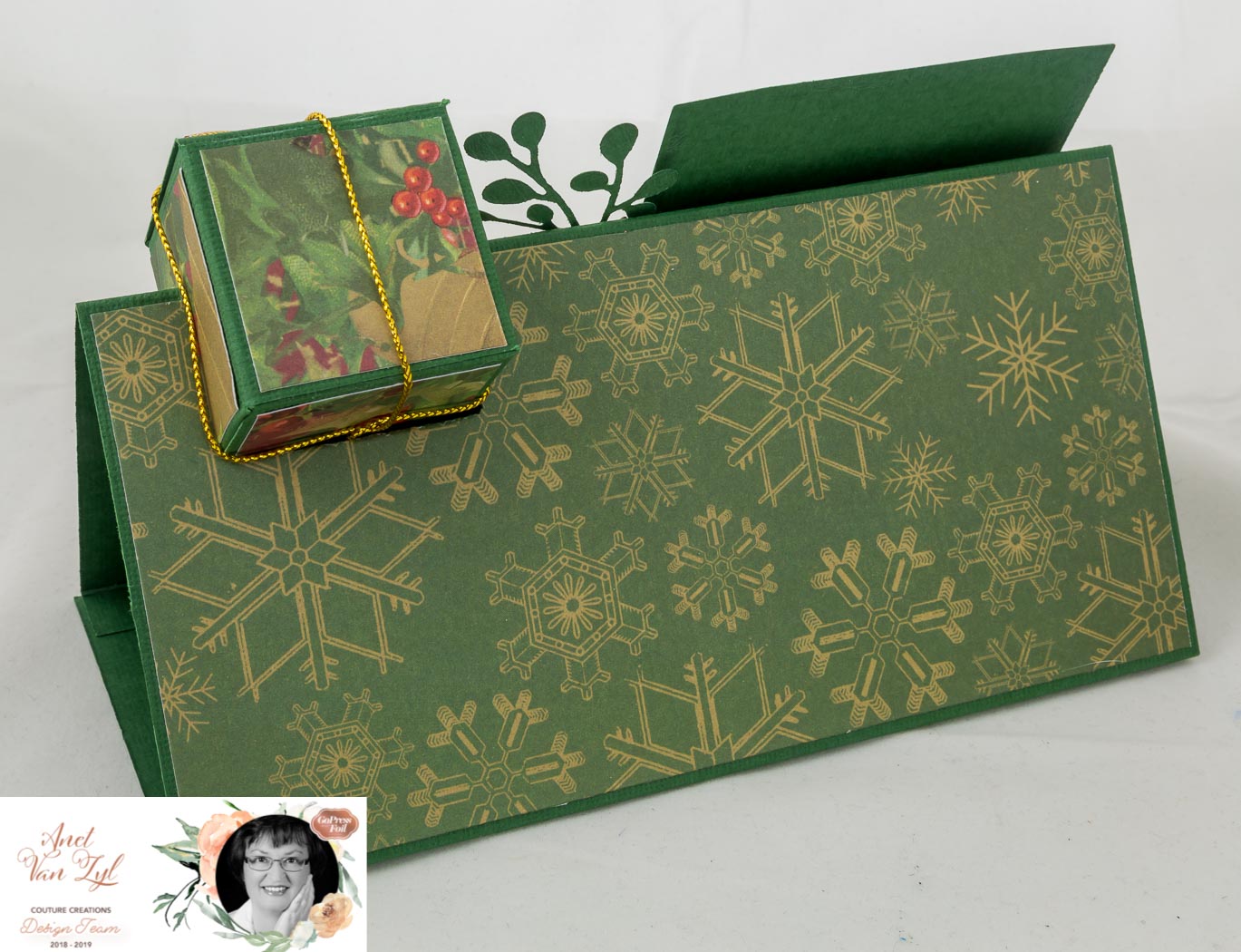 Awesome Parcel Card with Anet - Couture Creations