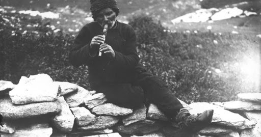 ΕΛΛΗΝΙΚΗ ΠΑΡΑΔΟΣΗ - ΜΑΚΕΔΟΝΙΑ: ΚΑΤΑΓΩΓΗ ΤΟΥ ΔΗΜΟΤΙΚΟΥ ΤΡΑΓΟΥΔΙΟΥ
