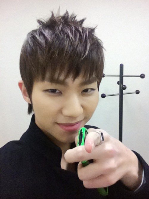 Nia Moon: Biodata / profile Member ZE:A