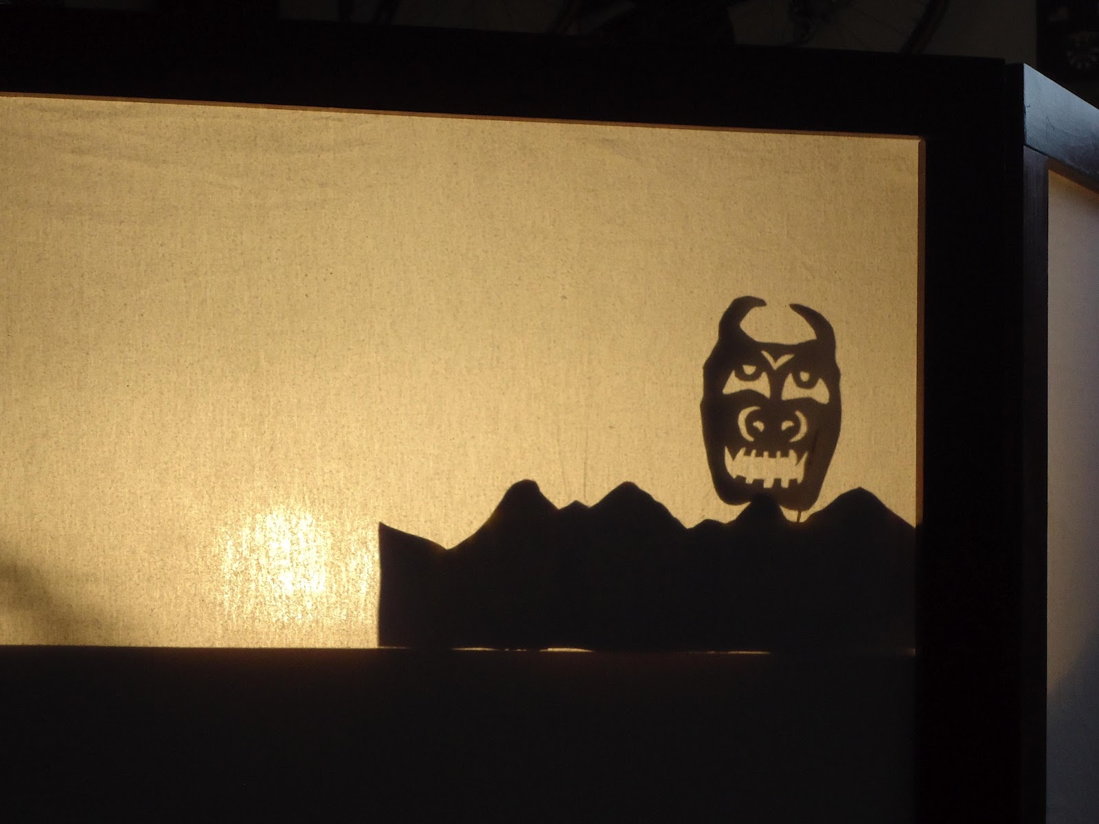 Blog d'Arthur: Shadow Puppet Stage