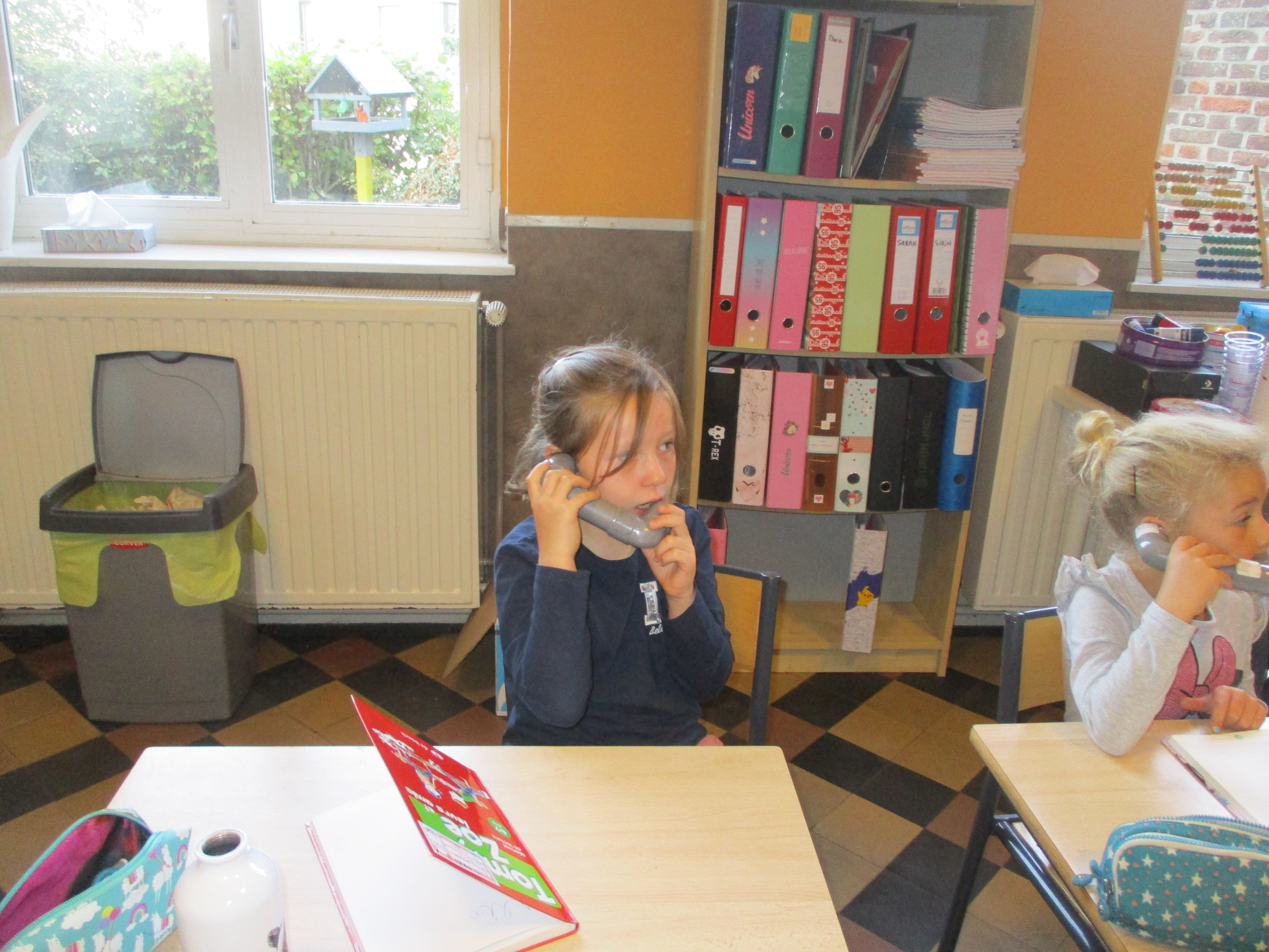 Lecture à l'aide du "toobaloo" - École Saint-Joseph à Wonck - Blog