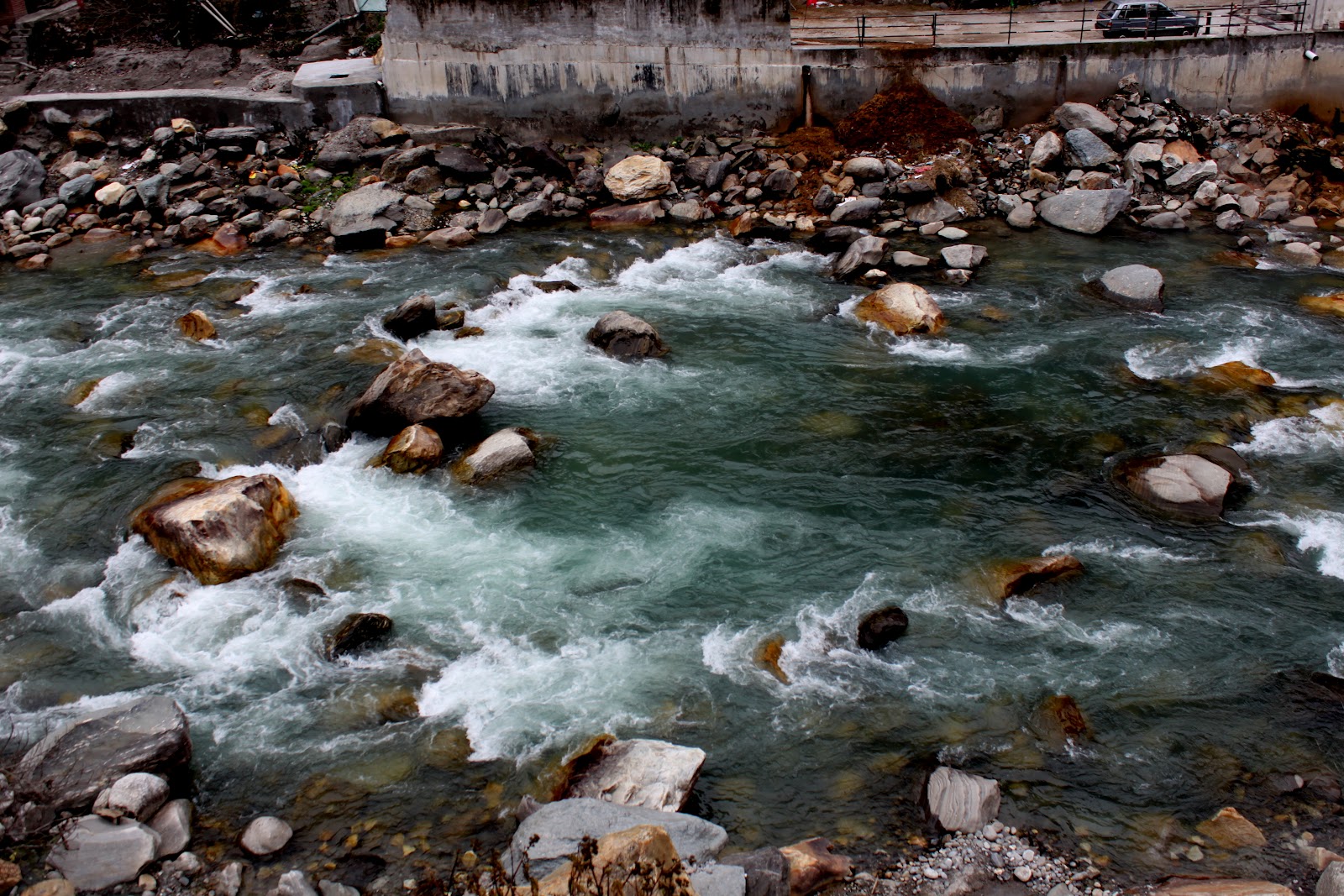 JooooooZia: Explore The Miracle Of Hot Water Spring At Manikaran!