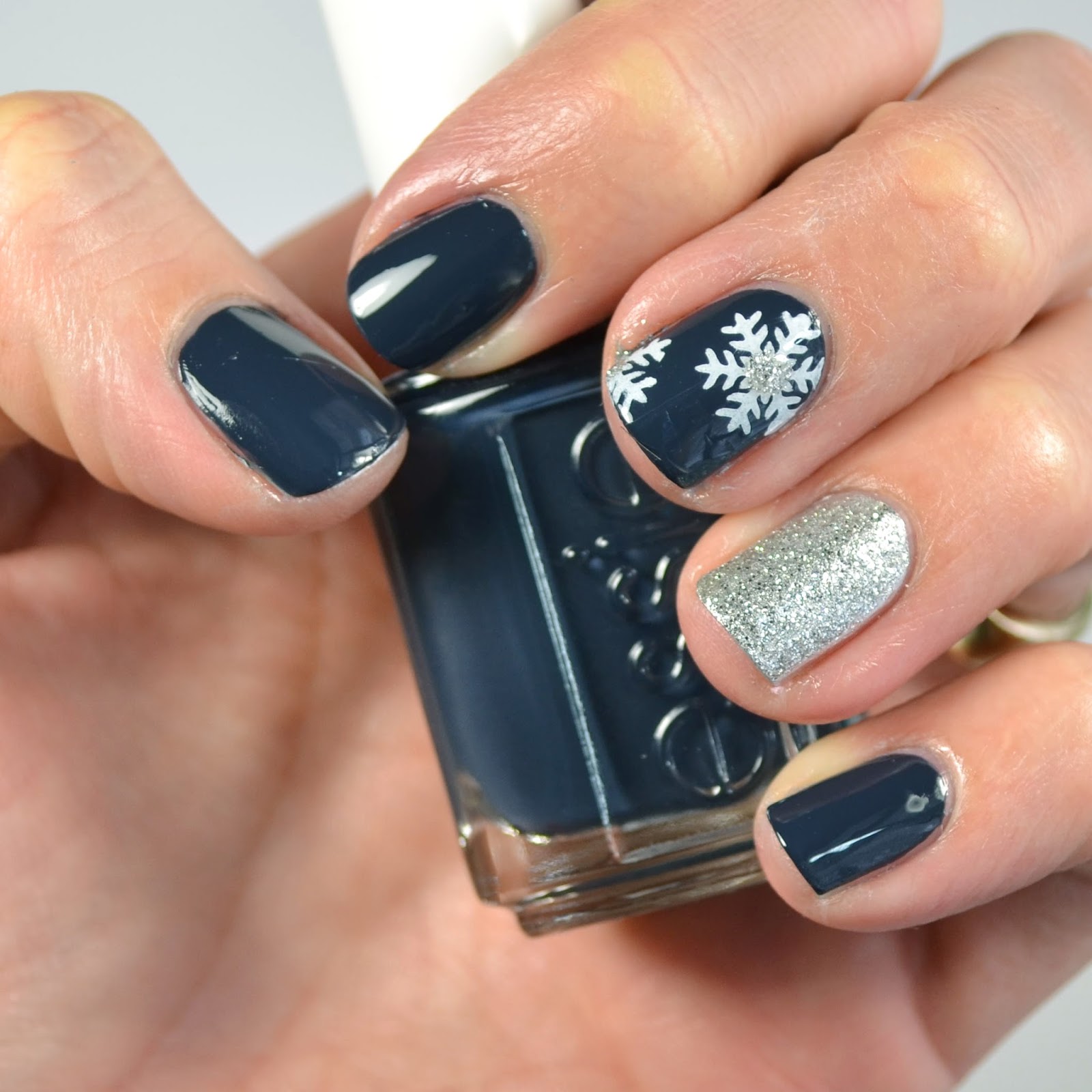 Go Polished: Navy and Silver Snowflake Nail Design