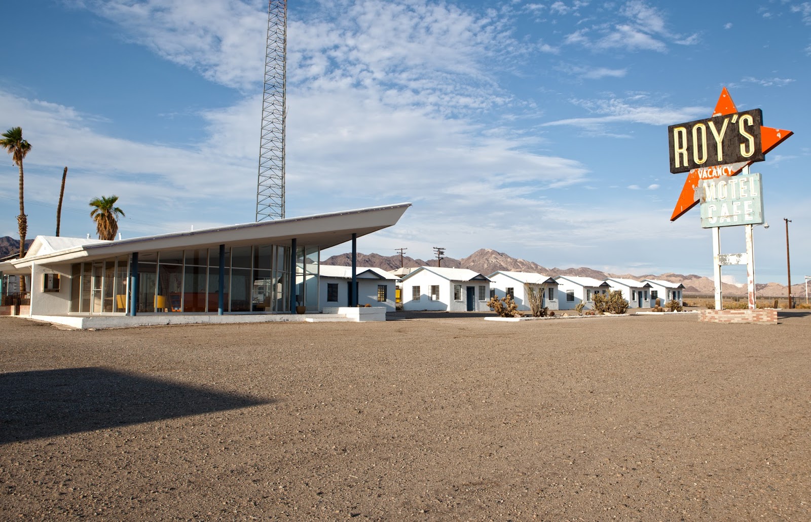 Forgotten Destinations: Amboy : A Ghost Town that is not Dead Yet