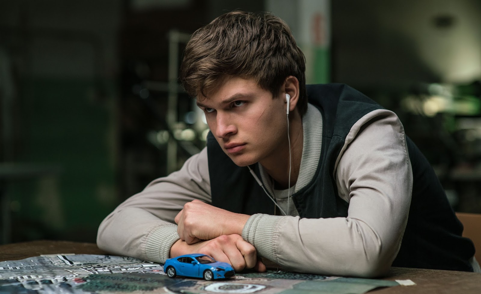 "May the CINEMA be with you...": Crítica: Baby Driver: Alta Velociodade ...
